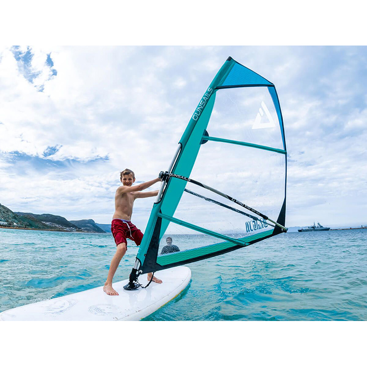 DRAGON SAIL GUN SAILS | LES JEUNES | VOILES | WINDSURF